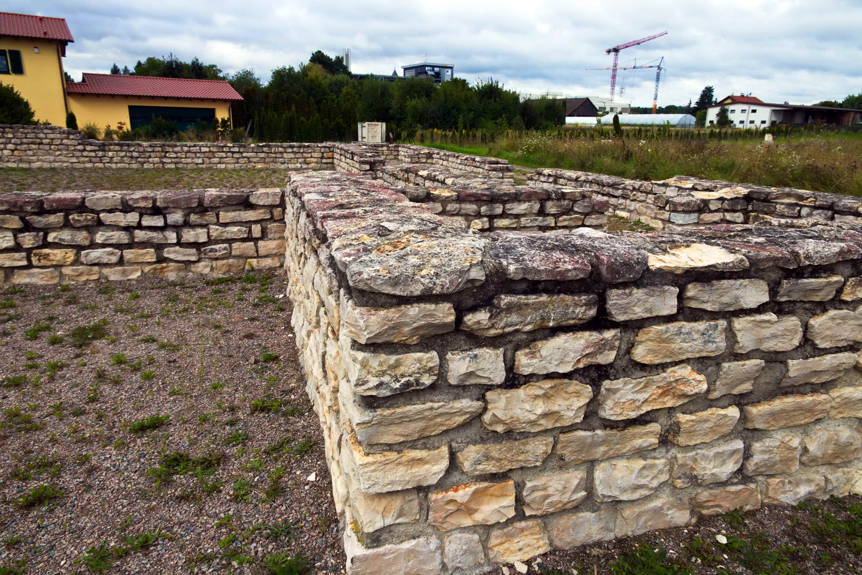 Römerpark Straubing mit Teilen des Kastells